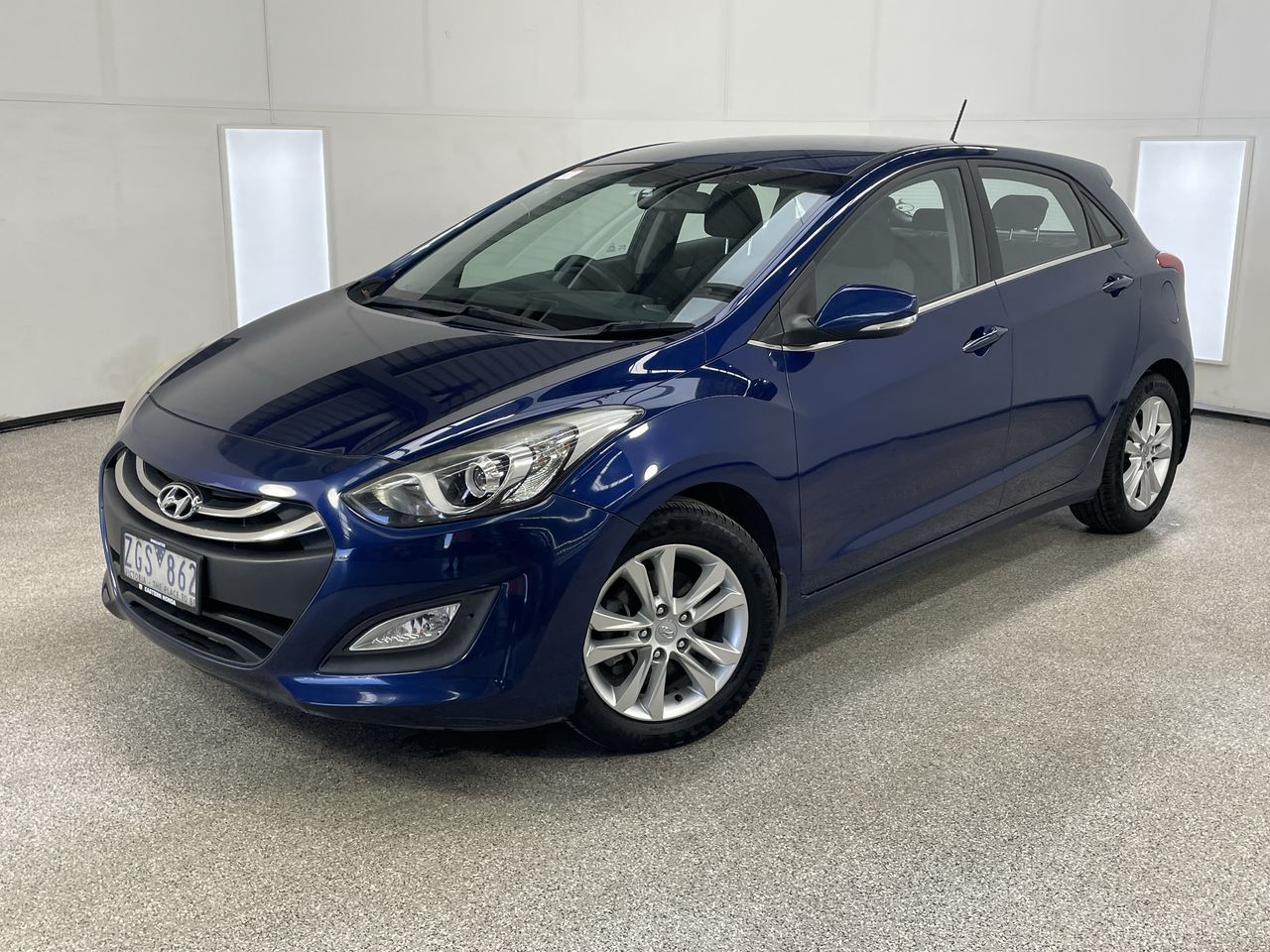 2012 Hyundai i30 Elite GD Automatic Hatchback Auction (0001-21042187 ...