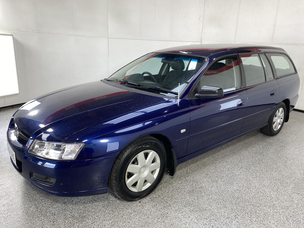 2005 Holden Commodore Executive VZ Automatic Wagon Auction (0001 ...