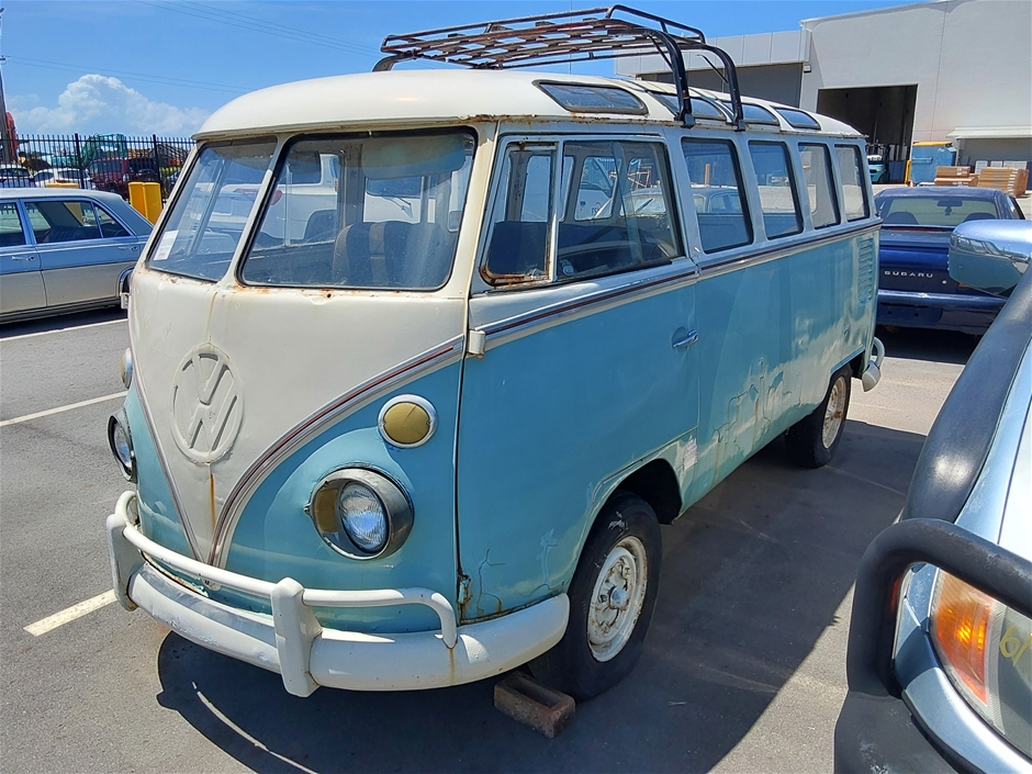 Volkswagon Kombi Manual Van