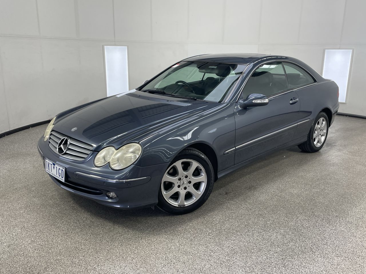 2004 Mercedes Benz CLK240 Avantgarde C209 Automatic Coupe Auction (0001 ...