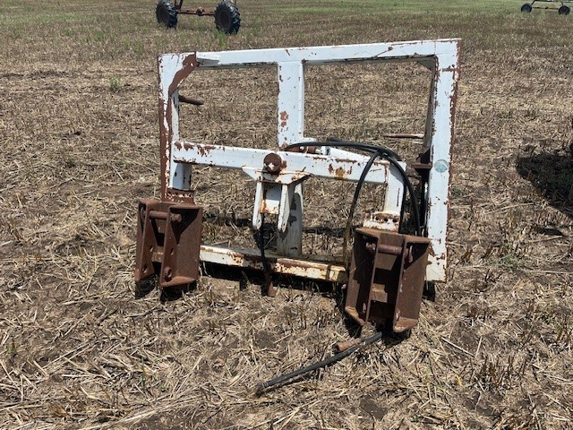 ATTACHMENT TRACTOR GRAB FOR PICKING UP ROUND BALES WITH EURO HITCH ...