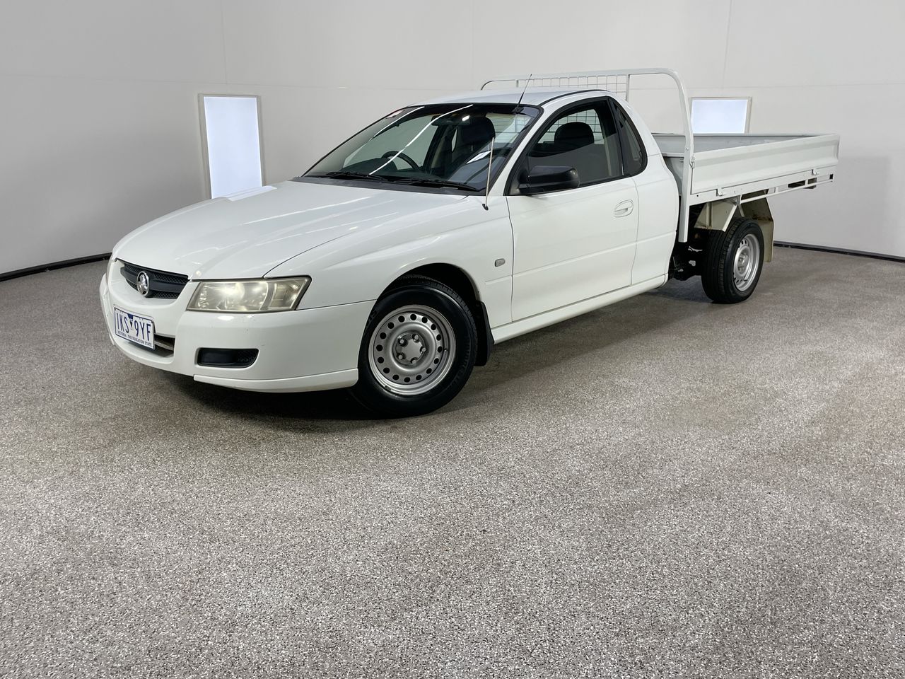 2005 Holden Commodore One Tonner VZ Automatic Cab Chassis Auction (0001 ...