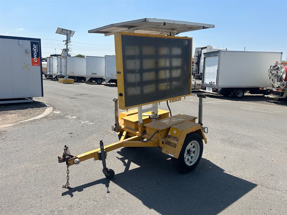 2010 Small Bartco LED Colour/Radar VMS Board Auction (0031-3032033 ...