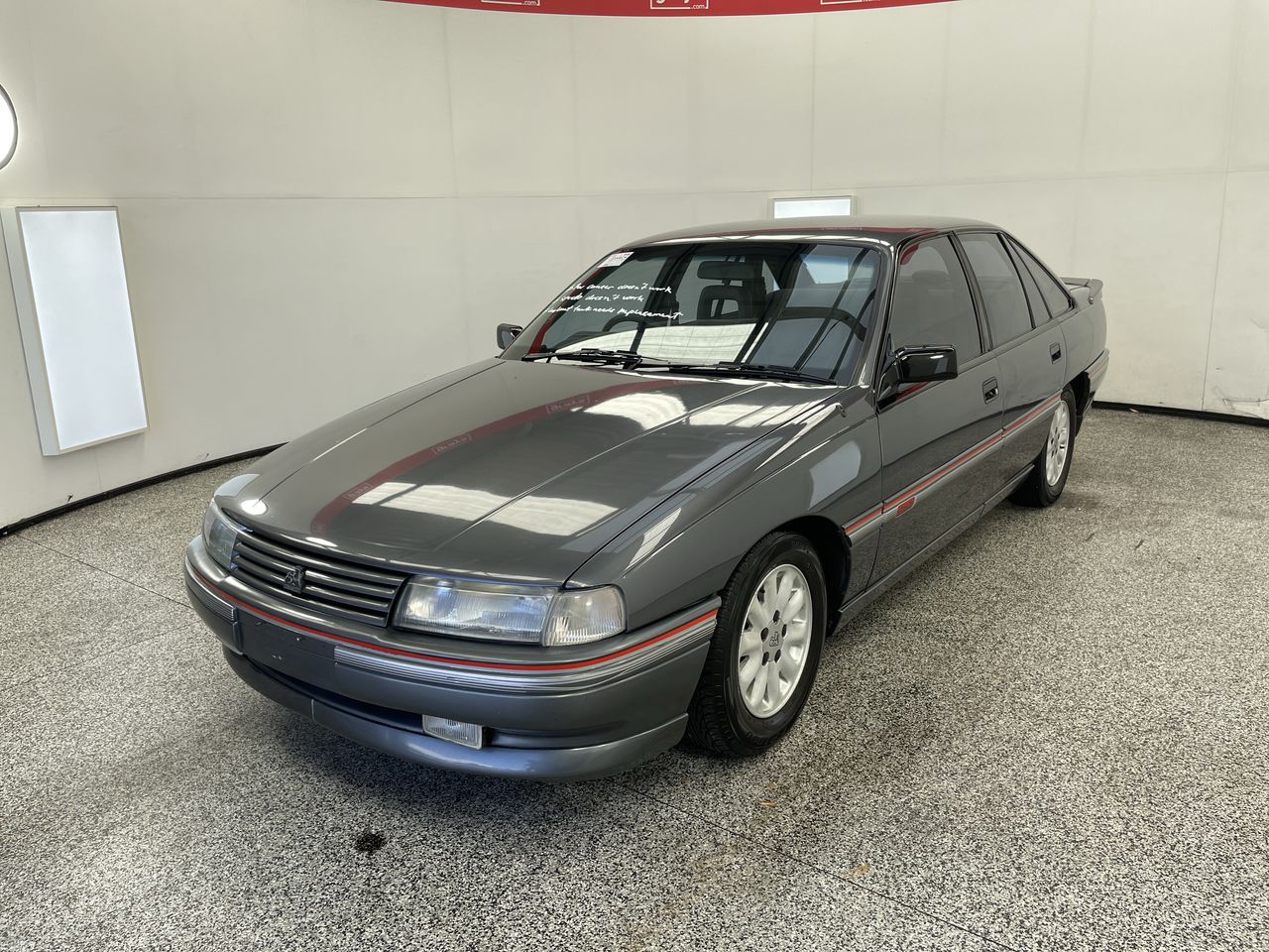 1990 Holden VN Commodore SS V8 Manual Sedan Auction (0001-70006862 ...