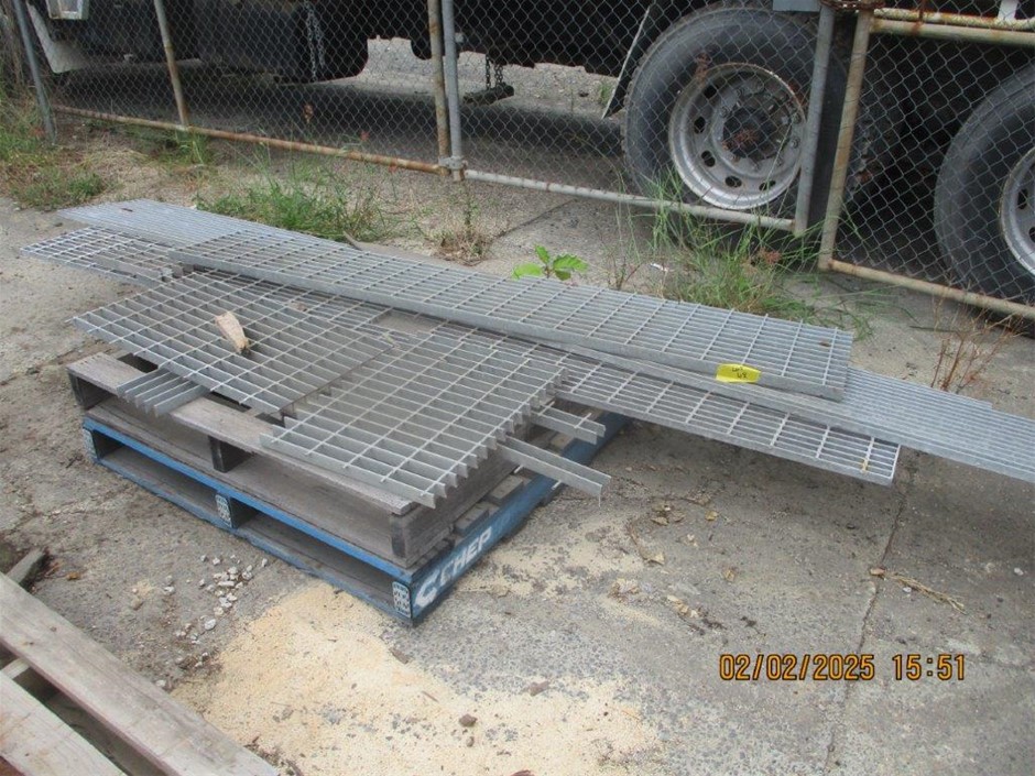 Quantity of Galvanised Grid Mesh Auction (0048-7056143) | Grays Australia