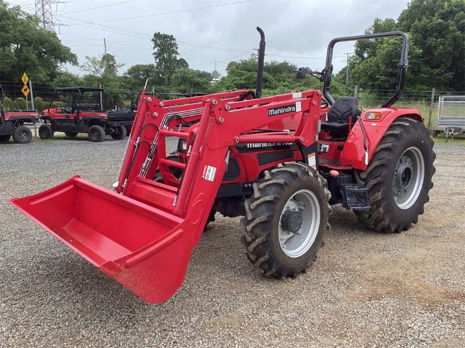 Mahindra 7590 4WD with Front Loader Attachment and Bucket Auction (0015 ...