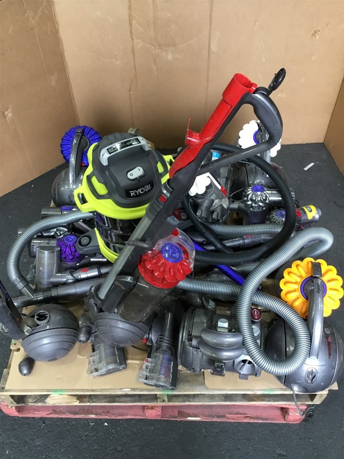 Dyson/RYOBI mix model Vacuum Cleaner Auction (0001-2565352) | Grays ...