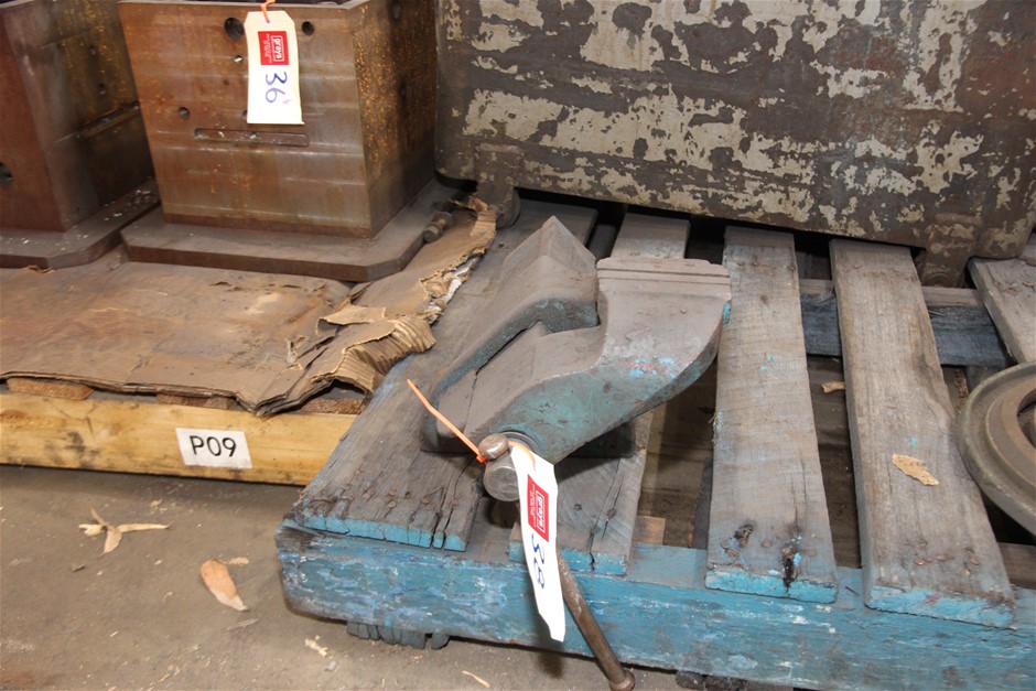 Dawn Off Set Bench Vice Auction (0038-5059033) | Grays Australia