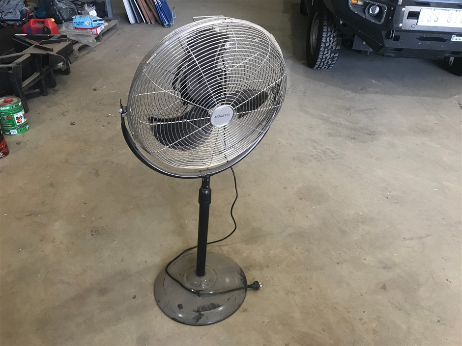 Moretti 3 Blade Pedestal Fan Auction (0179-3032275) | Grays Australia