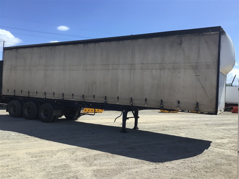 1986 Freighter ST3 Triaxle 40ft Curtainsider Tag Trailer