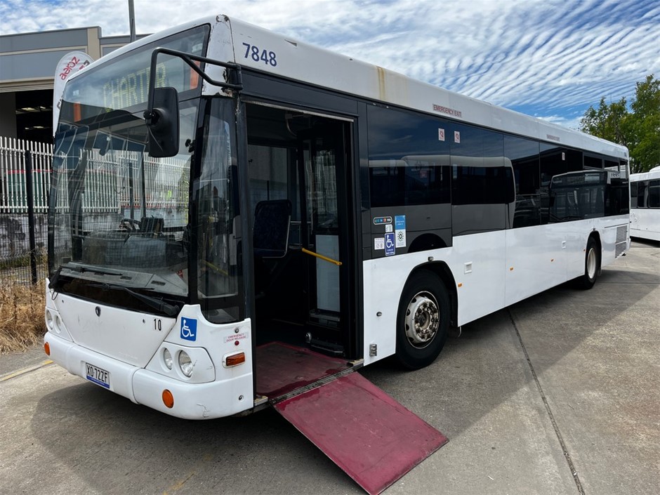 2002 Scania L9498A 4 x 2 Disabled Access Bus Auction (0031-5059422 ...