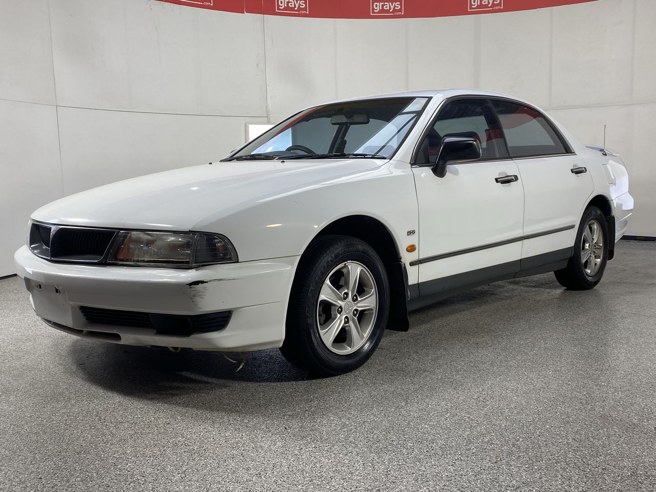 1999 Mitsubishi Magna Executive TH Automatic Sedan Auction (0001 ...
