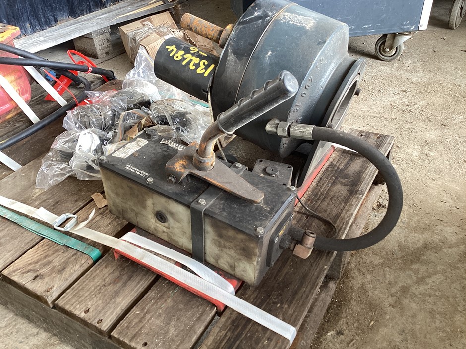 Manuli MHP 137-P Hose Crimper Auction (0006-7056579) | Grays Australia