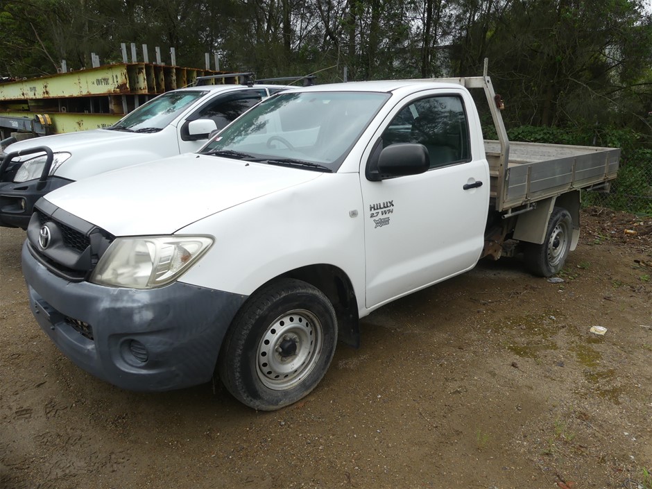 2010 Toyota High Lux 150 Series /TGN16R-TRMDKQ3 RWD Manual - 5 Speed ...