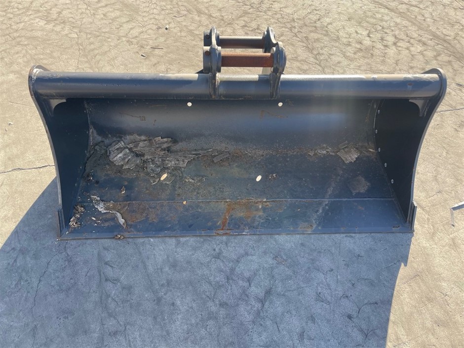 5T Mud Bucket Auction (0104-5059491) | Grays Australia