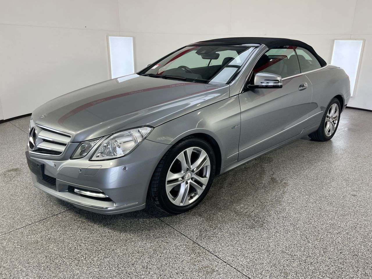 2011 Mercedes Benz E250 CGI BlueEFF. Elegance A207 Automatic ...