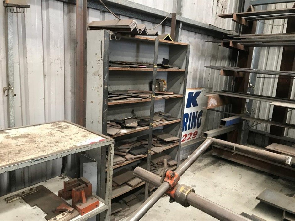 Large Quantity of Assorted Steel Plates Auction (0193-3032825) | Grays ...