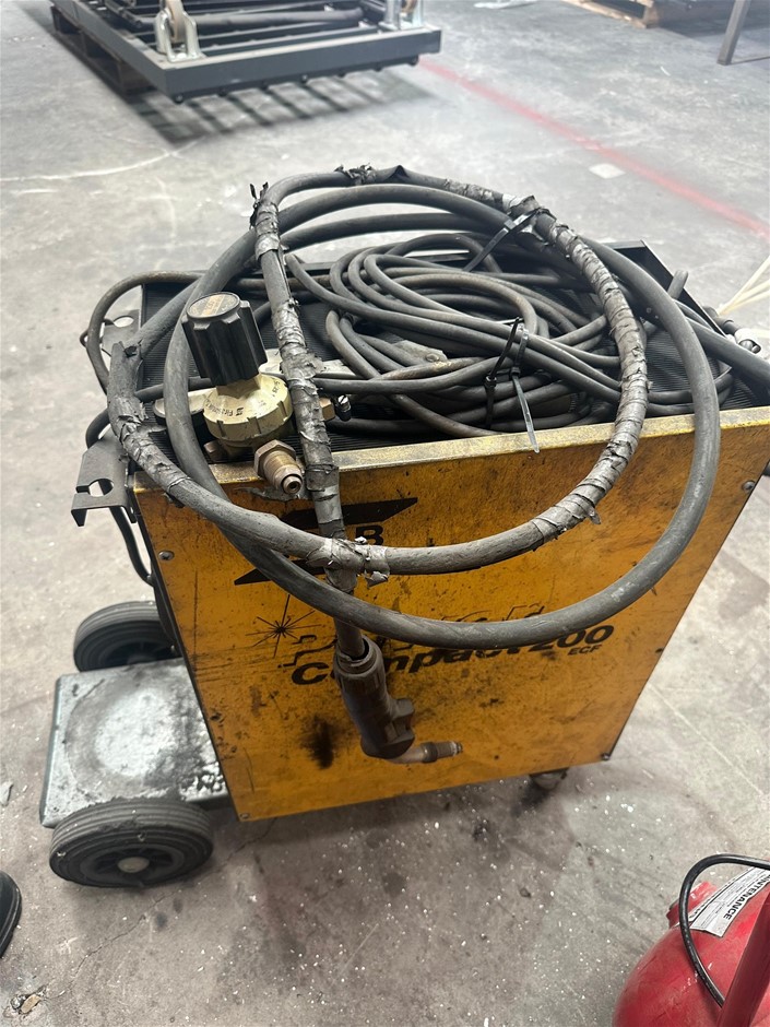 Portable Welder - Power Compact 200 - OLD EQUIPMENT / NOT TESTED ...