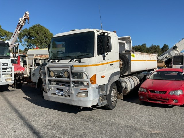2004 Hino 700 Series SS1E 6 x 4 Tipper Truck Auction (0001-9058447 ...