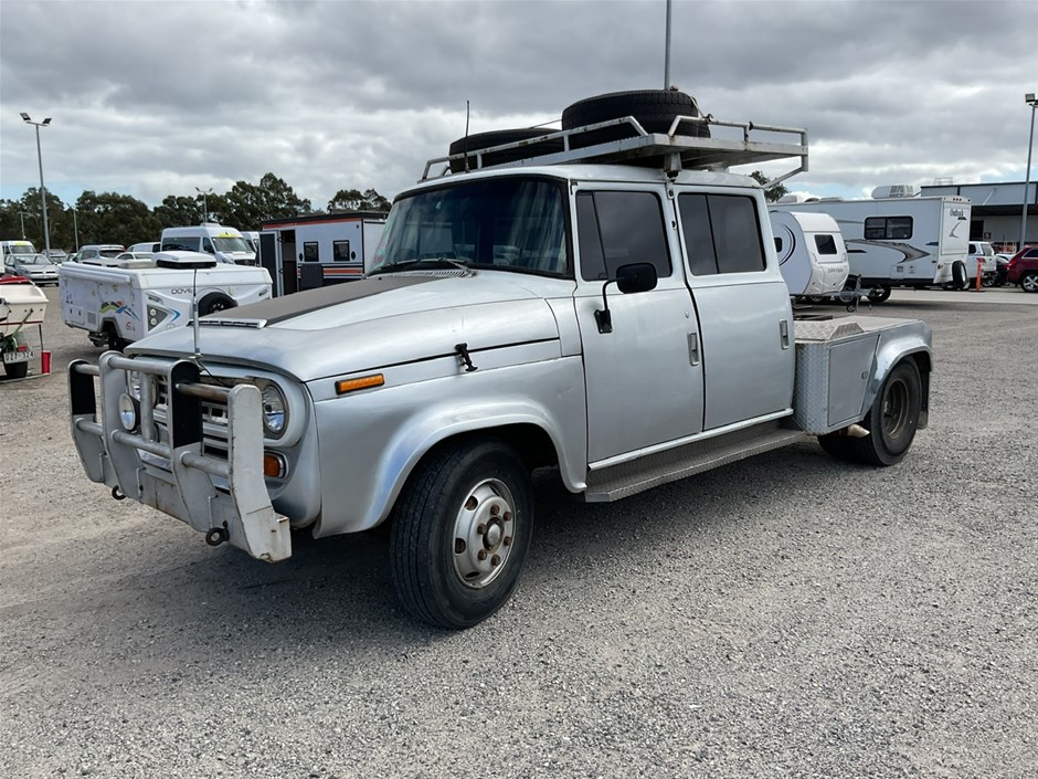Dodge AT4 4 x 2 Prime Mover Truck Auction (0001-3033475) | Grays Australia