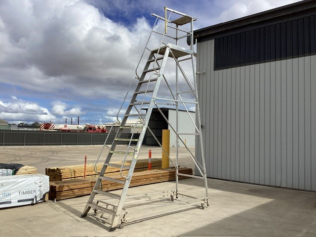 Bailey Ladder Weld Lightweight Access Platform Auction (0012-8019990 ...