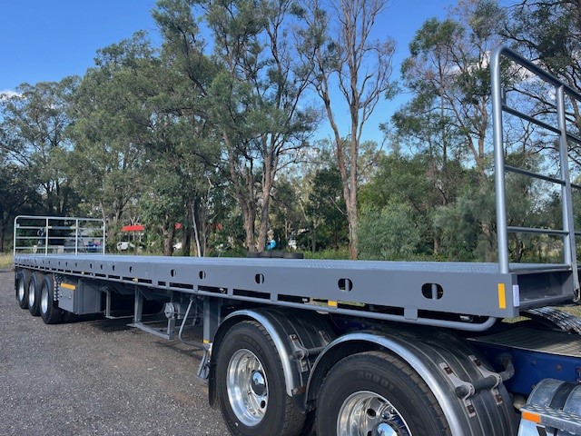 2022 AAA Trailers Triaxle Flat Top Extendable Trailer Auction (0037 ...