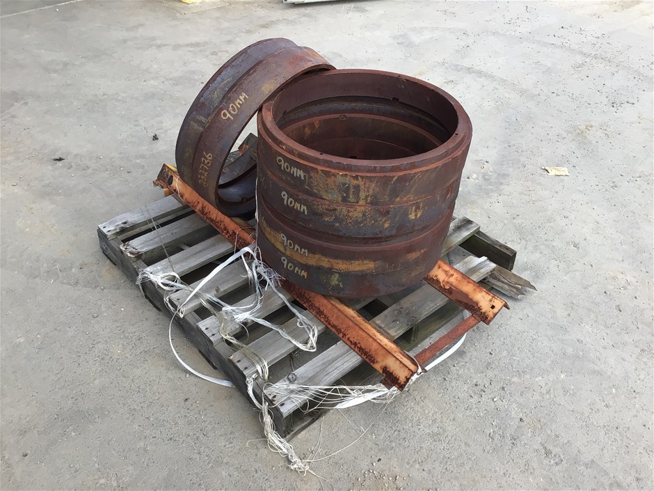 Quantity Of Barrel Hoops Auction (0058-7057597) | Grays Australia