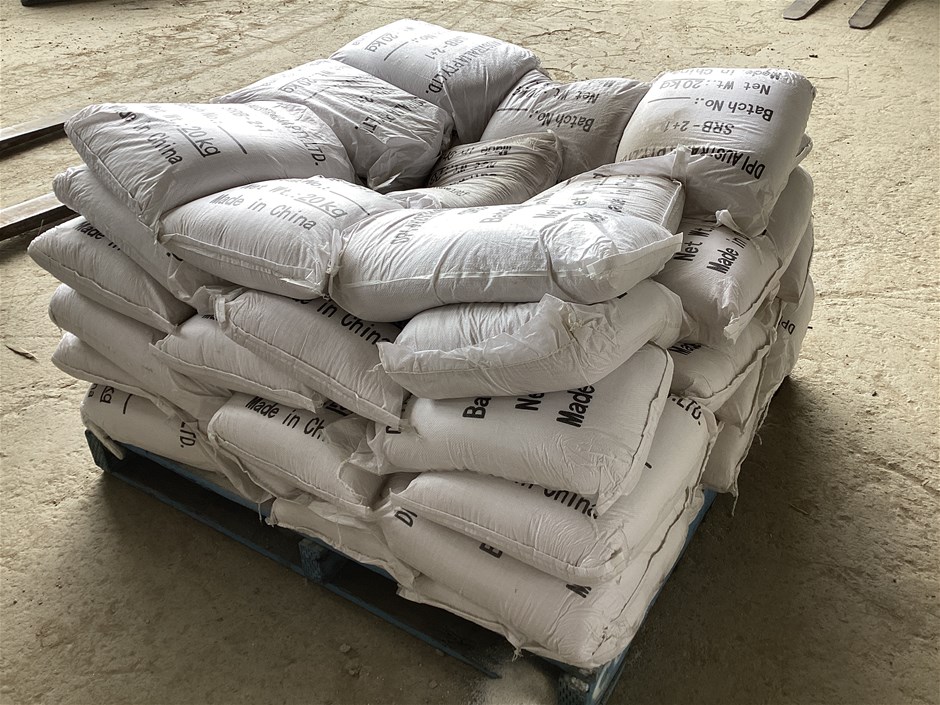 Crushed White Quartz Part Pallet Auction (0068-7057597) | Grays Australia