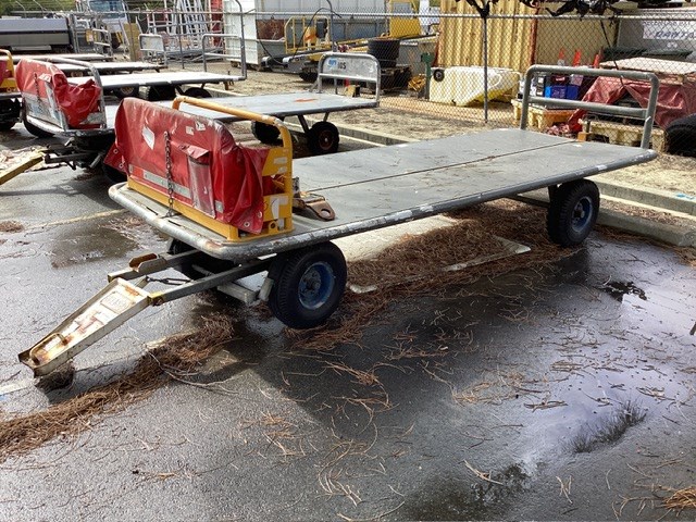 Baggage Barrow Auction (0025-9059672) | Grays Australia