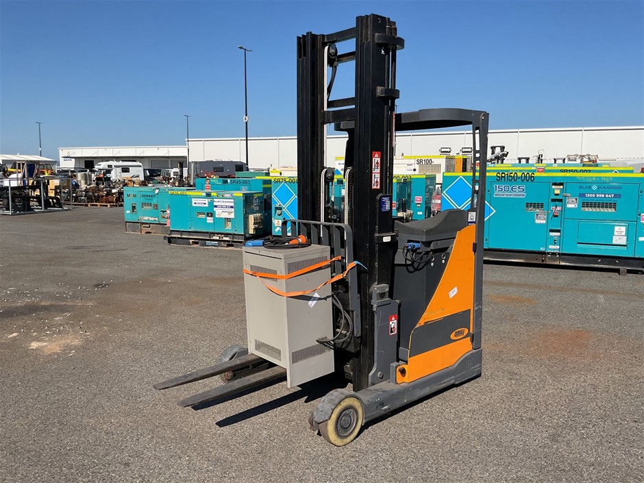 2011 OMG NEOS 14AC Reach Forklift Auction (0003-9059430) | Grays Australia