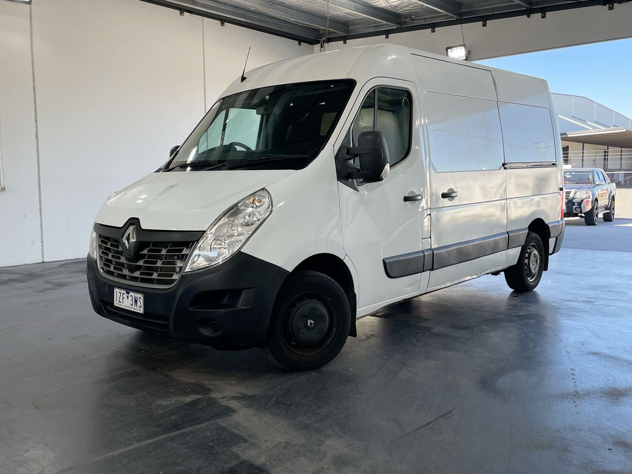 2018 Renault Master MWB MID ROOF Turbo Diesel Automatic Van Auction ...