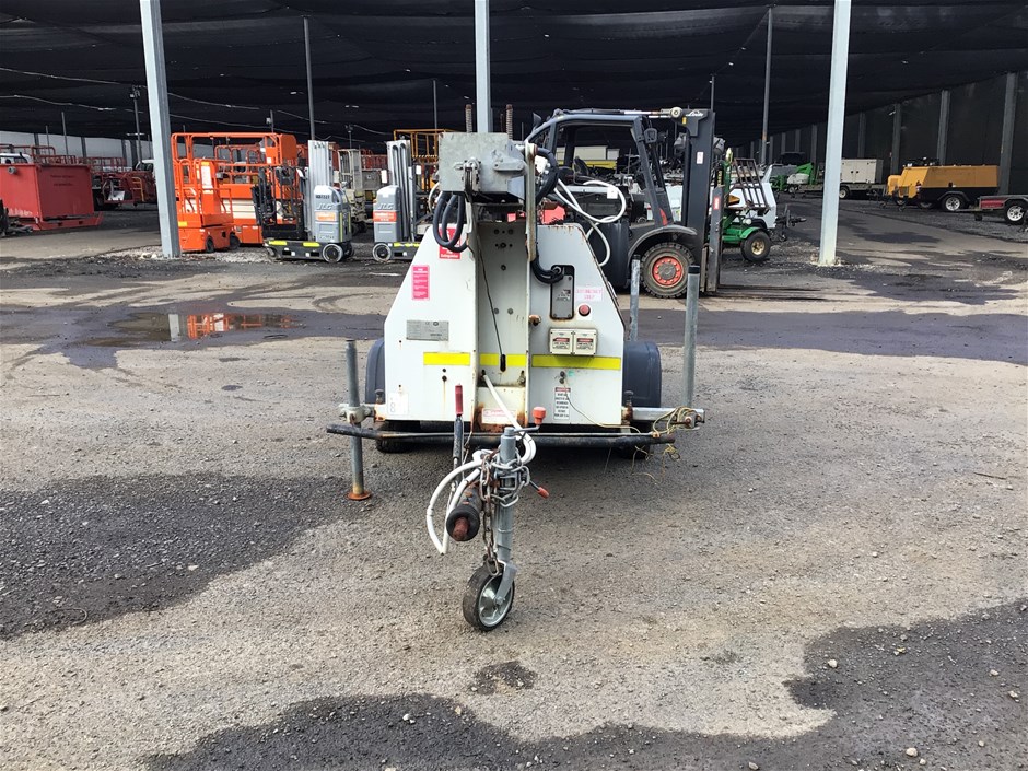 2005 Sandhurst Mfg Co Machine Type: TL35 Single Light Tower Trailer ...