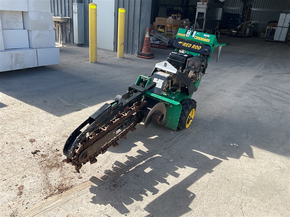 Red Roo Trencher Auction (0042-7057568) | Grays Australia