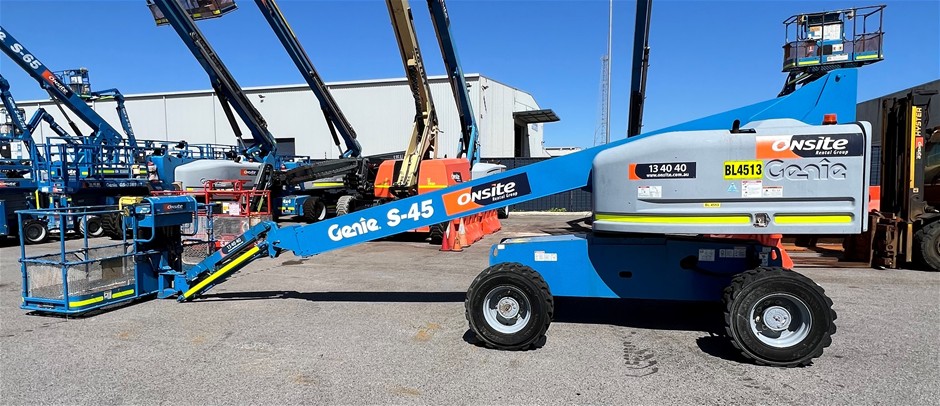 2009 Genie S45 Straight Boom Lift - 45ft (13.7m) - Diesel Auction (0015 ...