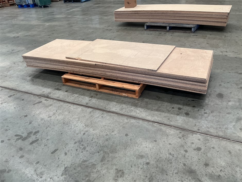 Warehousing Pallet Racking MDF Shelving Boards Auction (0012-9059993 ...