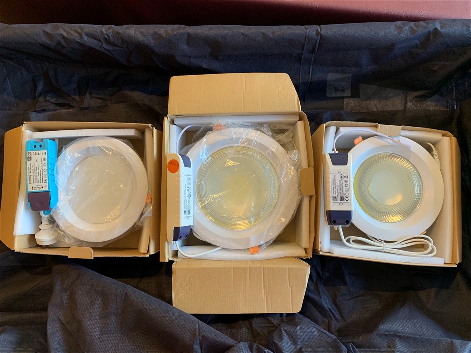 New in Box LED Downlights, 2 x 6", 21 W & 1 x 8" 30 w Auction (0017 ...