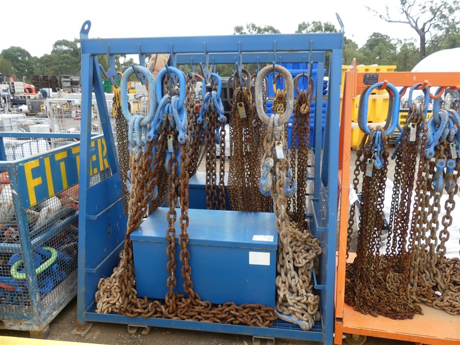 Lifting Chains with Mobile Chain Rack Auction (0101-5060037) | Grays ...