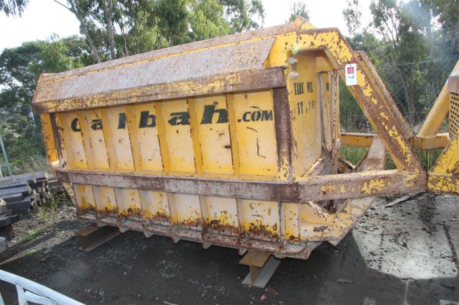 Calbah Large Concrete Kibble Auction (0007-5060037) | Grays Australia