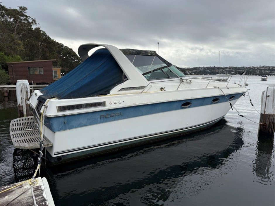 Regal Commodore 360 Auction (0001-10082479) | Grays Australia