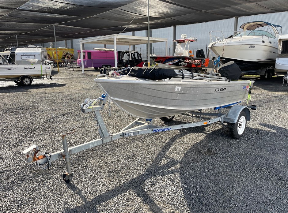 Quintrex 355 Dart Auction (0001-10082483) | Grays Australia