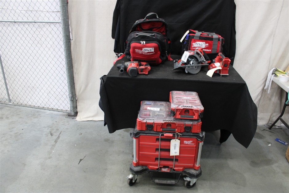 Milwaukee Packout and Assorted Tools Auction (0059-9060075) | Grays ...