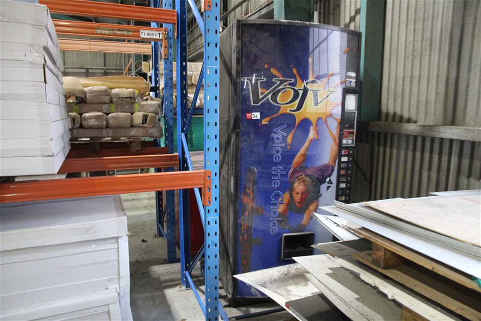 ROYAL VENDORS RVCC 462-9 Refrigerated Drink Vending Machine Auction ...