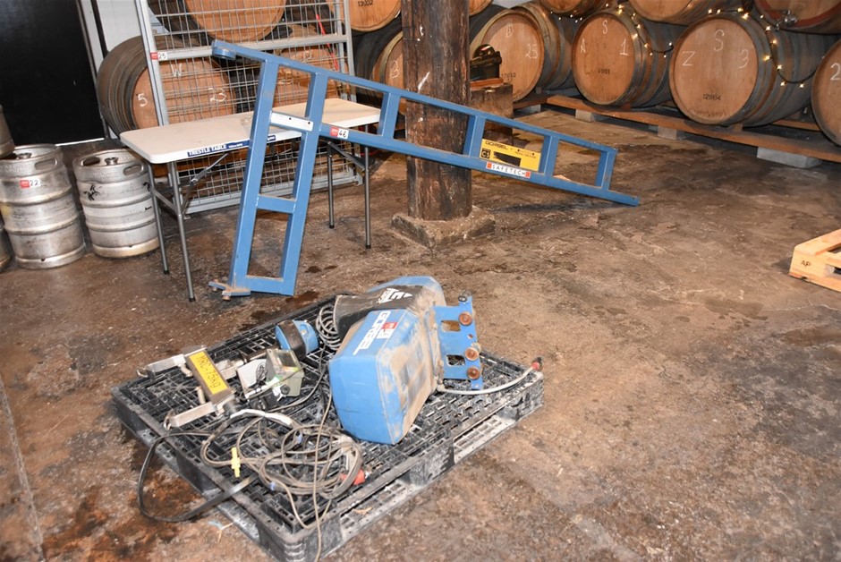 GORBEL G-FORCE Intelligent Lifting Device, With Frame Auction (0009 ...