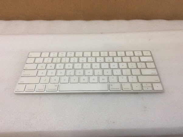 Apple Magic Keyboard A1644 Keyboard Auction (0063-2570244) | Grays ...