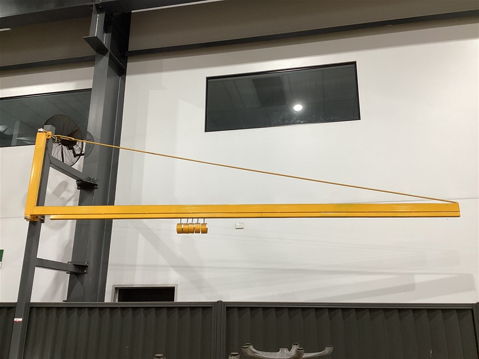 Gantry Boom Auction (0068-7058632) | Grays Australia