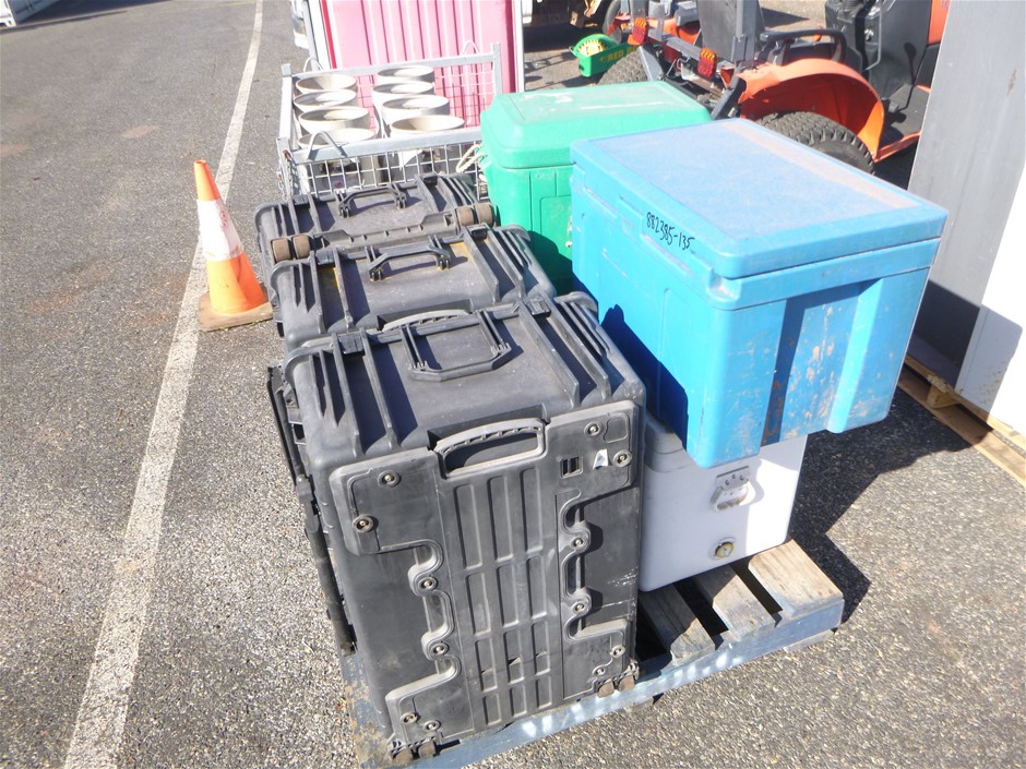 Black polly pelican type cases with eskies Auction (0055-8020686 ...