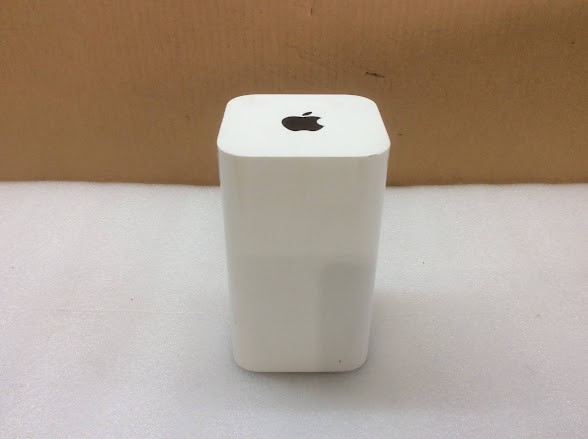 Apple AirPort Time Capsule (A1470) Router Auction (0030-2571323 ...