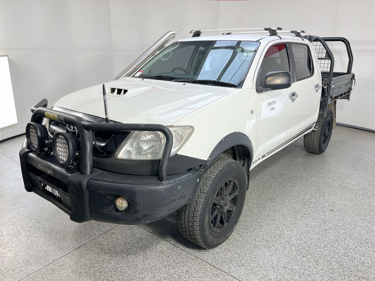 2008 Toyota Hilux SR (4x4) KUN26R Turbo Diesel Manual Crew Cab Chassis ...