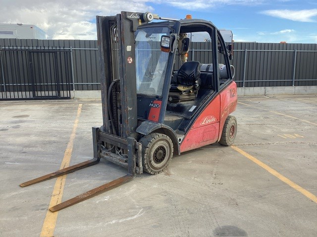Linde H20T Counterbalance Forklift, Parts Only Auction (0004-8020840 ...