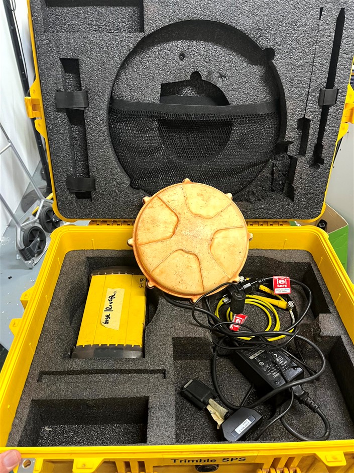 Trimble SPS851 Base/Rover & Trimble Rugged Zepher 2 Antenna Auction ...